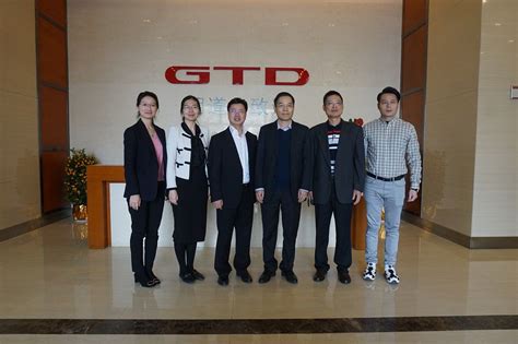 市工商联领导走访调研我会会员广州市雪蕾化妆品有限公司 广州外商投资企业商会 广州外商投资企业商会