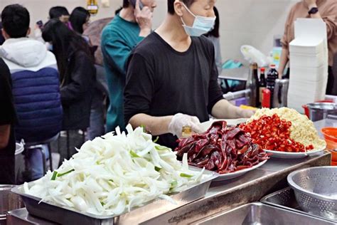 炭火大炒鍋氣十足！嘉義人氣生炒鱔魚麵 新鮮脆口還有免費湯品 Ettoday旅遊雲 Ettoday新聞雲