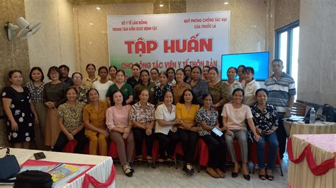 TẬP HUẤN TƯ VẤN CAI NGHIỆN THUỐC LÁ TẠI CỘNG ĐỒNG CHO CỘNG TÁC VIÊN Y