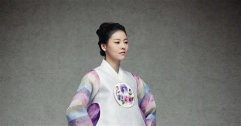 [한복화보] 진주상단 은은한 밤의 아취를 머금다