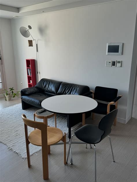 거실 커튼 새로 하나맞추려고 하는데 선택지가 너무 많아서 어렵다 우리집에 어울리는 커튼 추천해줄 스친 있나🙋‍♂️ 지금 내 생각으론 도톰 차르르 쉬폰 나비주름 어쩌고로