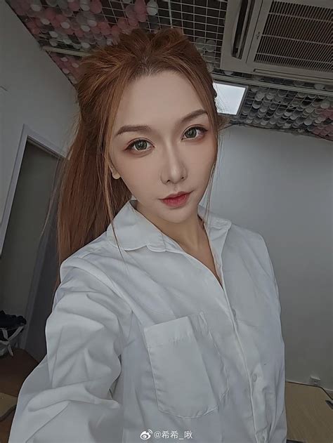 源纱希喵喵喵美图鉴赏无法自拔 品百颜