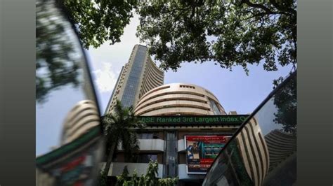 Bse Profit Doubles To Rs 220 Cr In Q3 Revenue Hits Record Rs 835 Cr