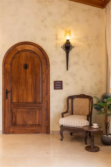 A Timeless Haven Of Vintage Classical Style Interior Design Nakkashi