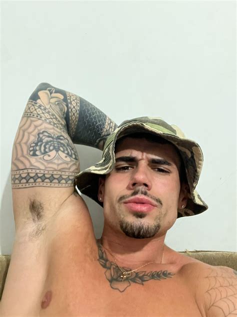 Tell Me Your Fantasy R Malearmpits