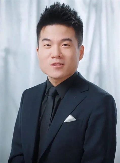 新账号开通4天涨粉200万！董宇辉官宣东方直播间同行