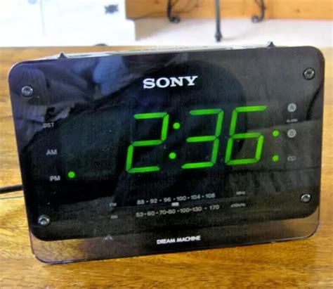 SONY DREAM MACHINE ICF C414 Clock Radio Alarm GREAT Quality And