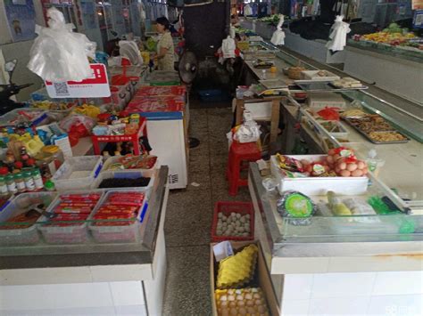 【3图】上饶中学附近菜市场摊位，有稳定客源，生意稳定。现低价转让上饶信州信州城区商铺租售生意转让转让 上饶58同城