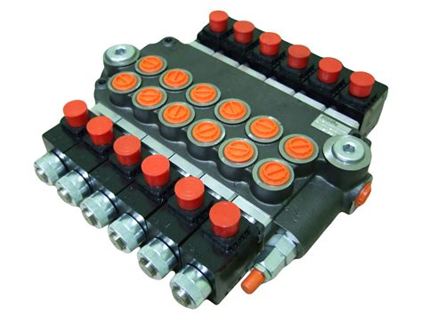 ROZDZIELACZ HYDRAULICZNY ELEKTRYCZNY 6 SEK 80L 24V z Grabów nad Prosną