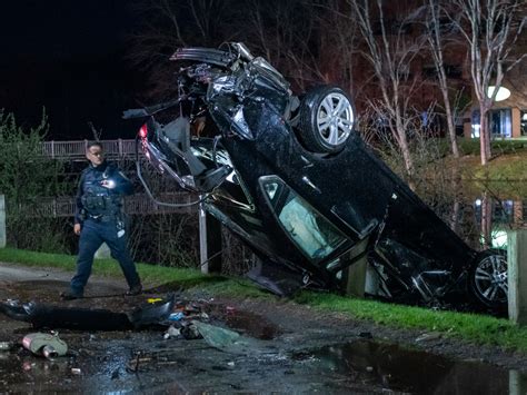 1 Dead 1 Injured In Early Morning Rollover Crash Nashua Ink Link