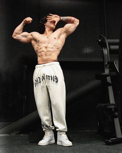 Best Mens Fitness Apparel Elevate Your Workout Wardrobe In 2024