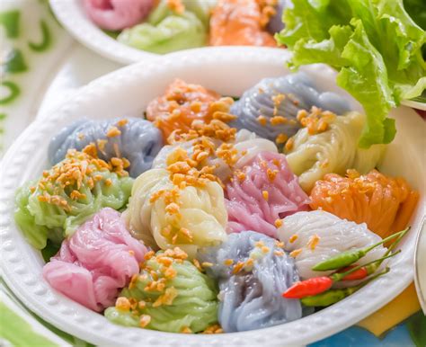 ข้าวเกรียบปากหม้อ Steamed Rice Skin Dumplings