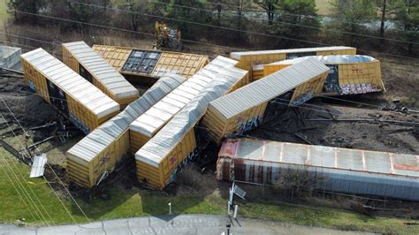 Photos Drone Footage Of Springfield Train Derailment Wkef