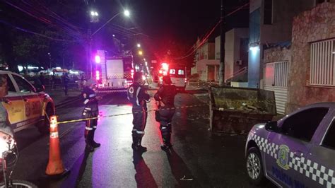 Motociclista Morre Após Colidir Com Caixa Coletora Em Aracaju Sergipe