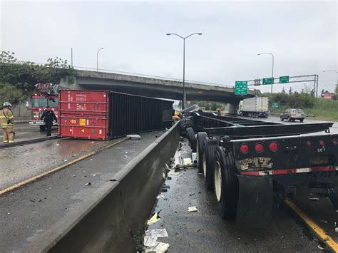 1 Dead As Separate Crashes Involving Semis Snarl I 5 Traffic In Tacoma