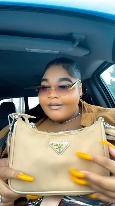 Paid Phat Queen 👑🐘 Me Tryna Get Lyft To Not Discriminate Against My