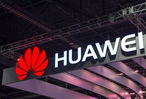 Huawei: producent jest już trzeci na świecie