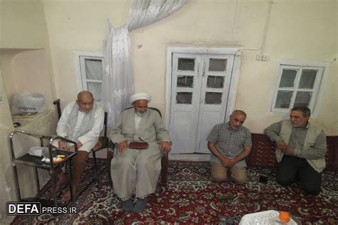 تصاویر دیدار سردار کارگر با خانواده شهیدان دهنوی در مشهد