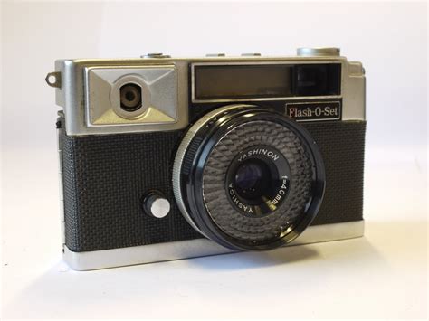 yashica flash o set 35mm selenium metered camera with built in bulb