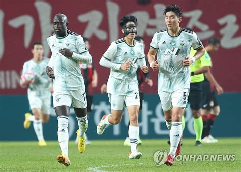 바로우 추격하자 연합뉴스