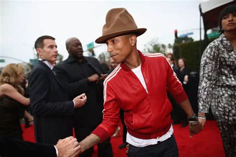 Pharrell Williams Hat Becomes A Star At 2014 Grammy Awards