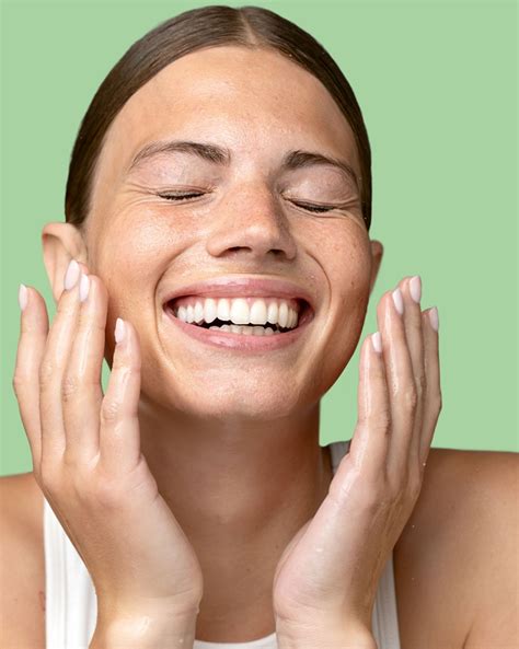 Collistar Gentle Make Up Removing Oil Oil Cleanser And Makeup Remover Uk