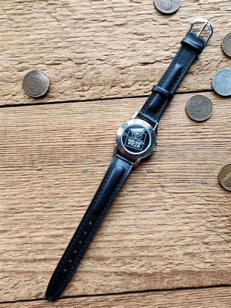 Vtg Piccadilly Circus Pizza Black On Black Leat Gem