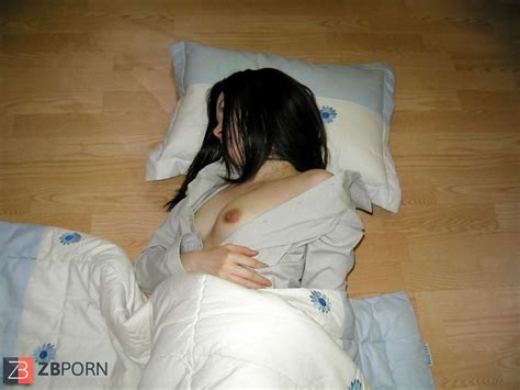 Korean Gal Naked In Public ZB Porn
