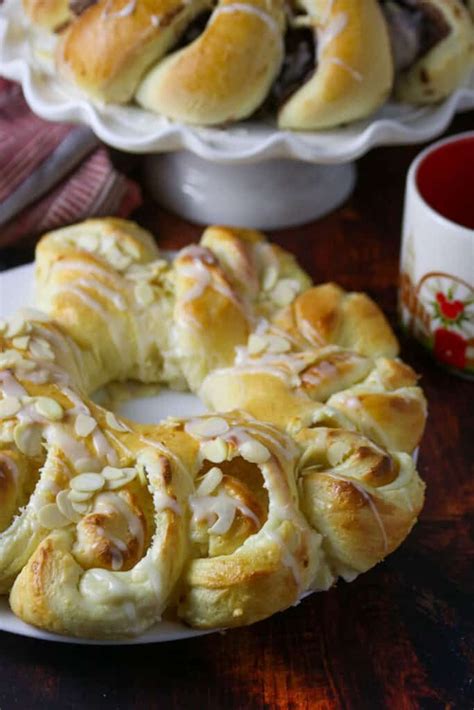 Brioche Bread Ring With Honey Stung Cream Cheese Recipe Brioche
