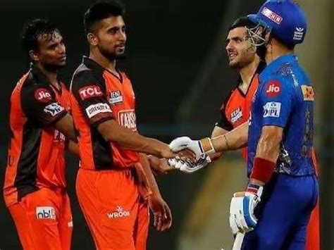 Mi Vs Srh Dream11 Check Top Fantasy Picks Probable Playing Xi Pitch