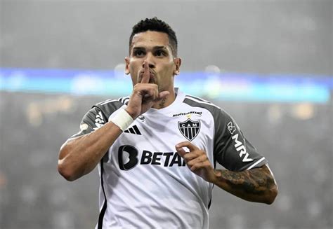Promessa da Colina Paulinho se torna a esperança do Vasco na luta