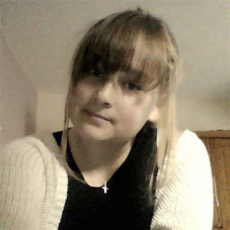 Victoria Abbott YouTube