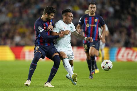 Barcelona Barcelona Are Going Nowhere In Europe With This Defense Marca