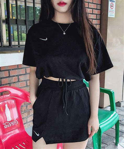 봄 여름 가을 추천코디best 4colors 데일리 꾸안 트레이닝 세트 반팔 크롭 스트링 밴딩 치마 속바지 세트 여행룩 피서룩 휴가룩 에이블리