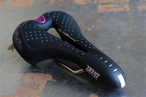 Review Selle Italia Diva Gel Flow Saddle Road Cc