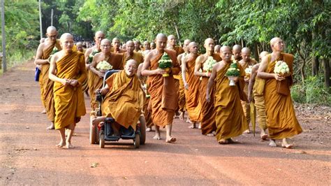 ร้อยเรียงคำสอนพระพุทธเจ้า จากพระอาจารย์สมภพ โชติปัญโญ