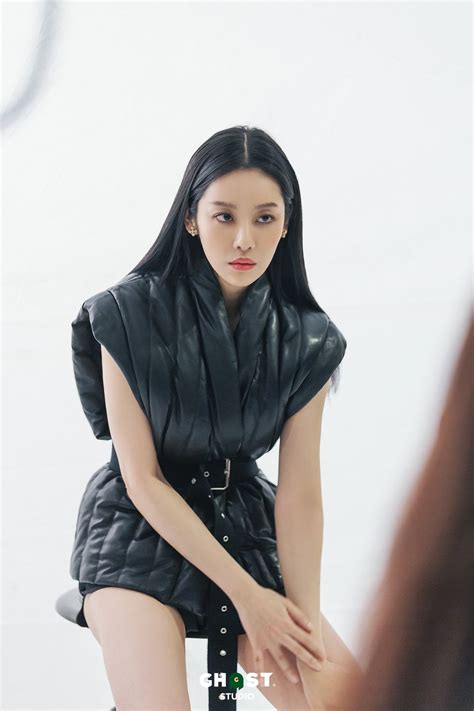 배우 차주영 더글로리 혜정이 얼루어 화보촬영 현장사진 유머 움짤 이슈 에펨코리아