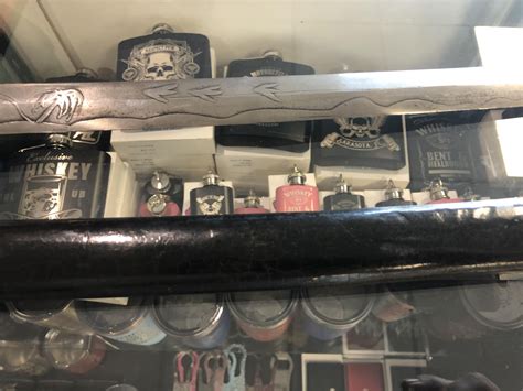 Help Identify Plz Japanese R Swords