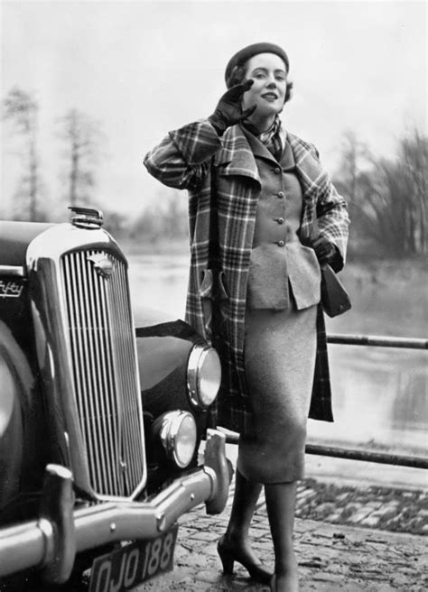 40 Glamorous Black And White Photos Of Pat Oreilly In The Early 1950s