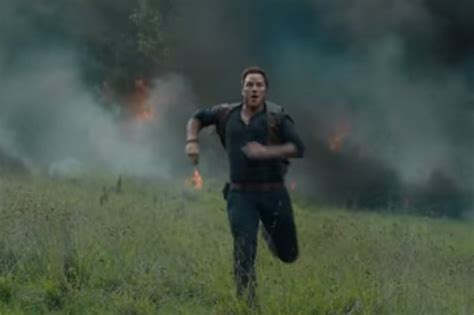 ‘jurassic World Fallen Kingdom Pics From The Sequel Hollywood Life