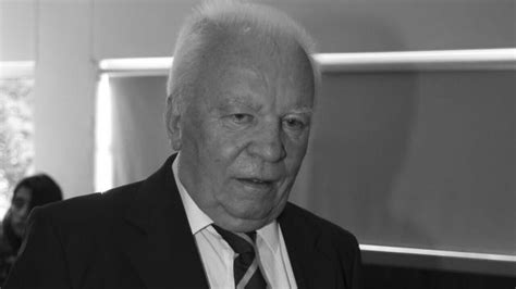 Morreu Joaquim Queirós Antigo Diretor De Comércio Do Porto E A Gazeta Dos Desporto Fora