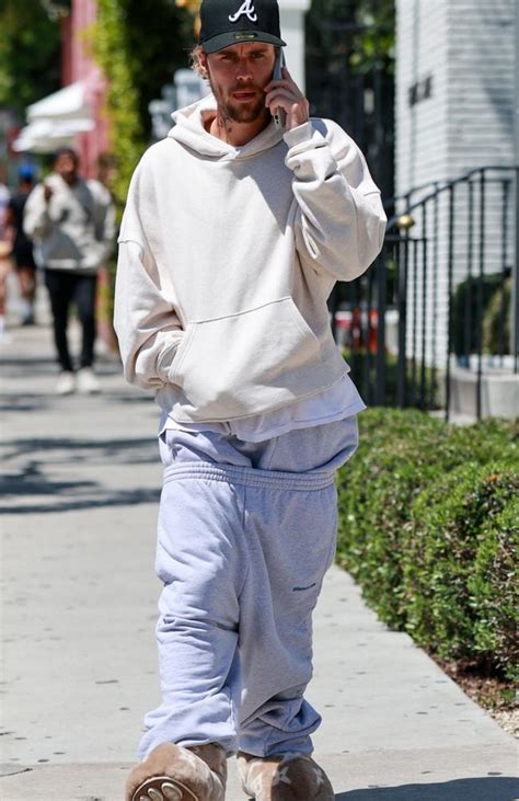 Cruz Beckham Jumps On Justin Bieber Fashion Trend Townsville Bulletin