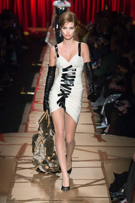 Moschino Fall-winter 2017-2018 - Ready-to-Wear