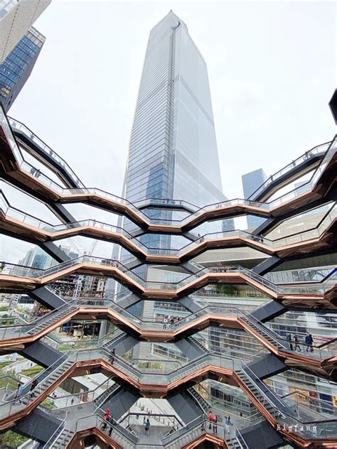 紐約地標景點 The Vessel 8層樓高、巨大蜂巢結構、松果觀景台 ＠ 免費入場需2周前預約預約介紹 樂活的大方