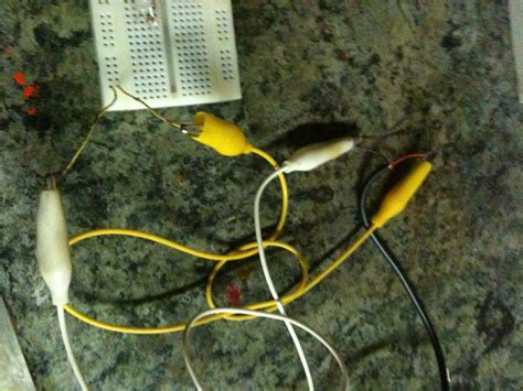 Make A Usb Breadboard Power Supply For Close To Nothing 5 Steps Instructables