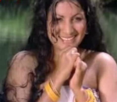 All World Wallpapers Jayabharathi Aunty Romantic Pics