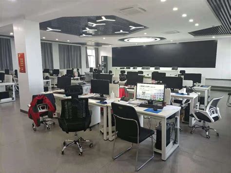 融媒体建设虚拟演播系统校园电视台建设方案音频播出系统广播电视系统媒资系统非编系统广播直播车电视转播车 北京至诚视界科技有限公司