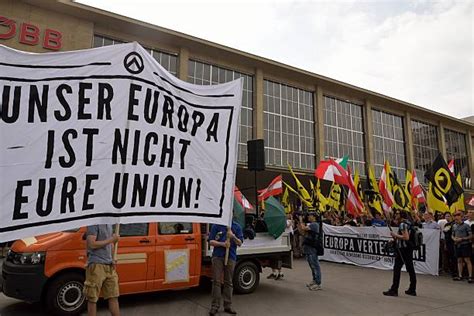 Identitarian Movement Fotos Banco De Imagens E Fotos De Stock Istock