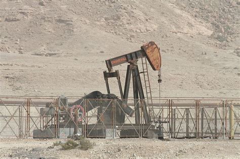 Oil Prices Plummet As Opec Decides Against Output Cut