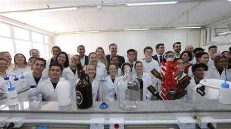 Ministro da Agricultura inaugura laboratório de Foodtech em Londrina